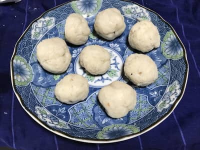 残ったうどんをおやつにリメイク！簡単みたらし団子の作り方 | スイーツ男子ネイのちょこっと贅沢日和